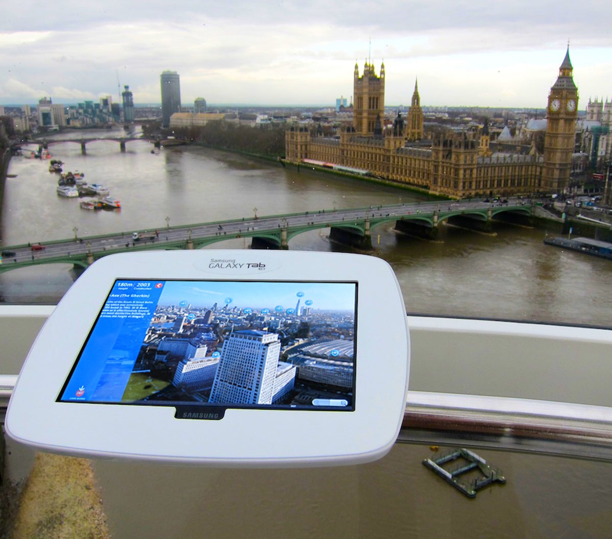 Tablet tour guides take to the sky - Bouncepad Journal